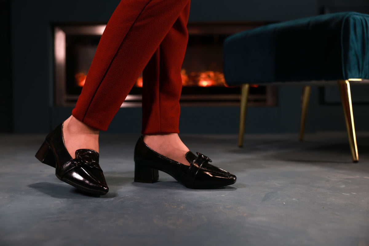 Step Style: Your Ladies Court Shoe Guide – Stylo