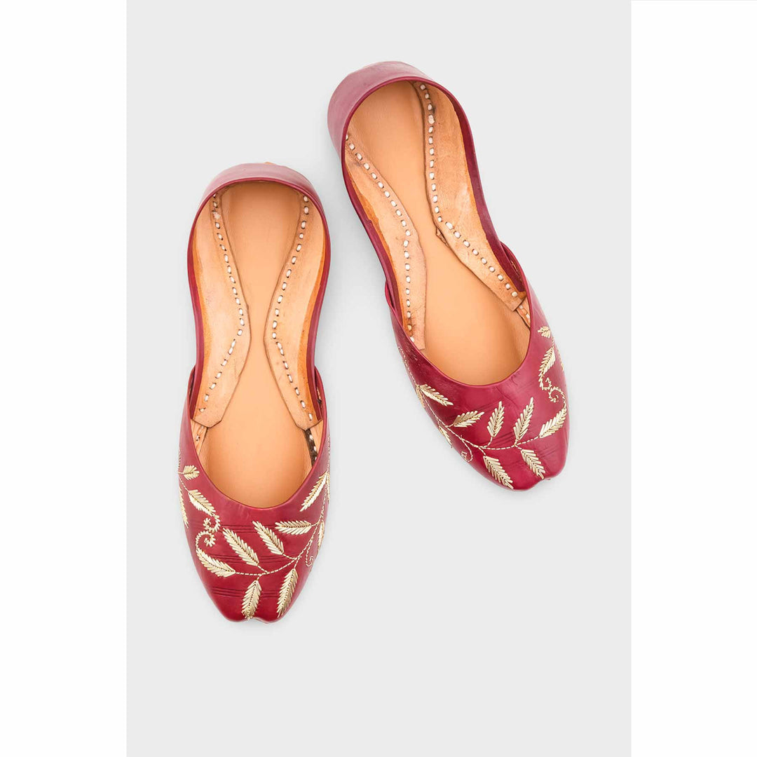 Maroon Ethnic Khussa EC8658