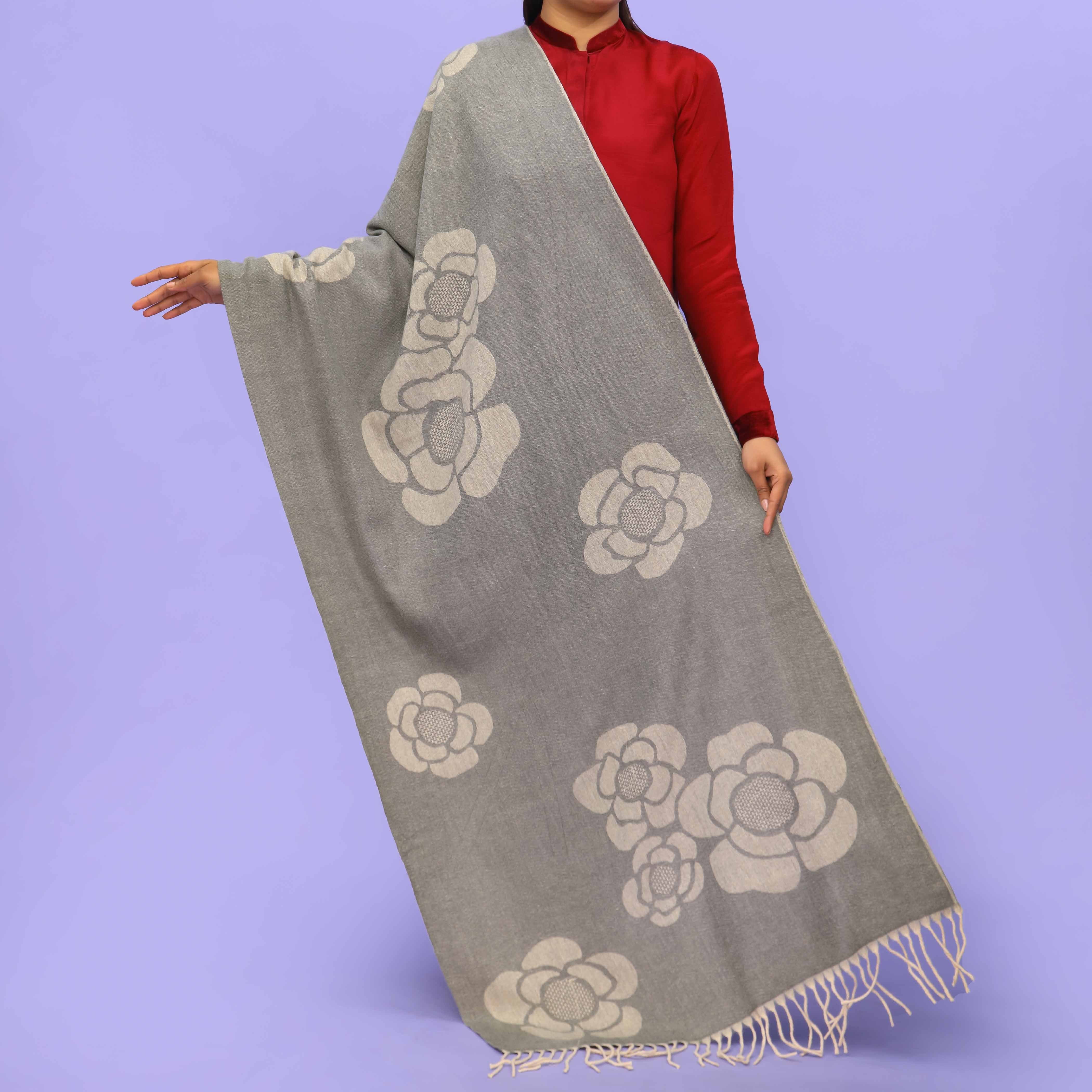 Grey Acrylic Winter Stole PN4288 – Stylo