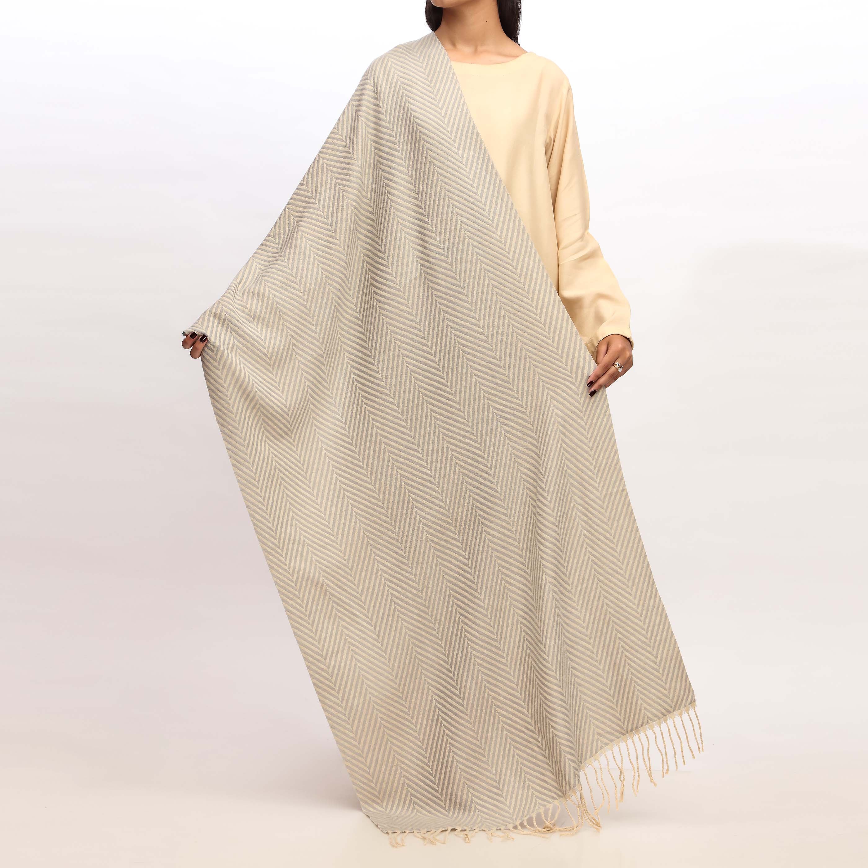 Grey Winter Stole PW4777 – Stylo